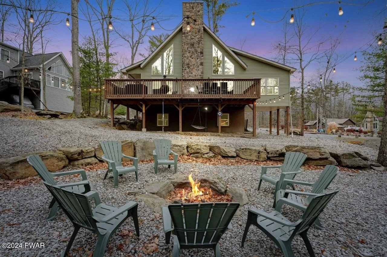 Stunning Masthope Mountain Retreat - 107 Blueberry Court - Real Estate ...