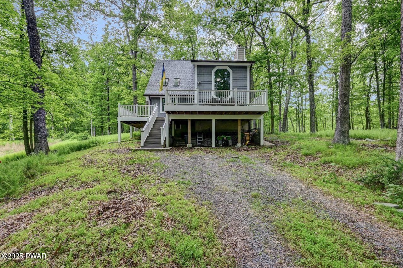 Recently Updated Masthope Home for Sale -143 E. Lakeview Road